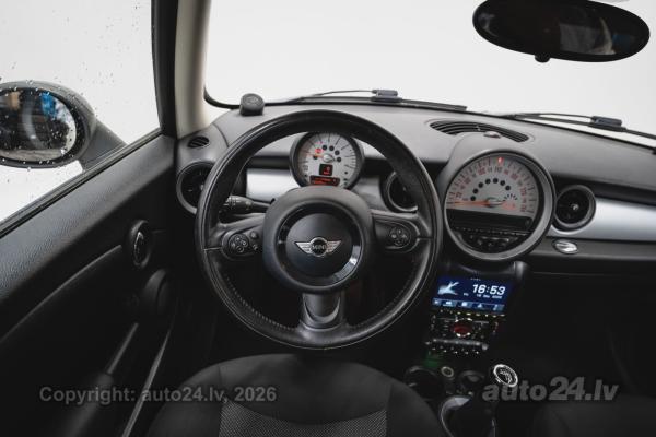Мини Ван 2013 в Тарту на AUTOMOTO.COM.LV Белый Мини Ван 2013 в Тарту, объемом двигателя 1.60 л и пробегом 84 тыс. км за 7000 €, фото 9 на AUTOMOTO.COM.LV