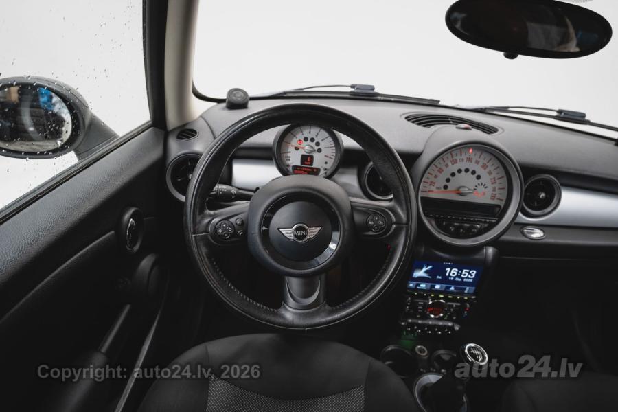 White MINI One 2013 in Tartu, with an engine capacity of 1.60 L and mileage of 84 thousand km for 7000 €, photo 9 on AUTOMOTO.COM.LV