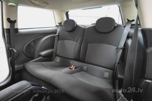 White MINI One 2013 in Tartu, with an engine capacity of 1.60 L and mileage of 84 thousand km for 7000 €, photo 11 on AUTOMOTO.COM.LV