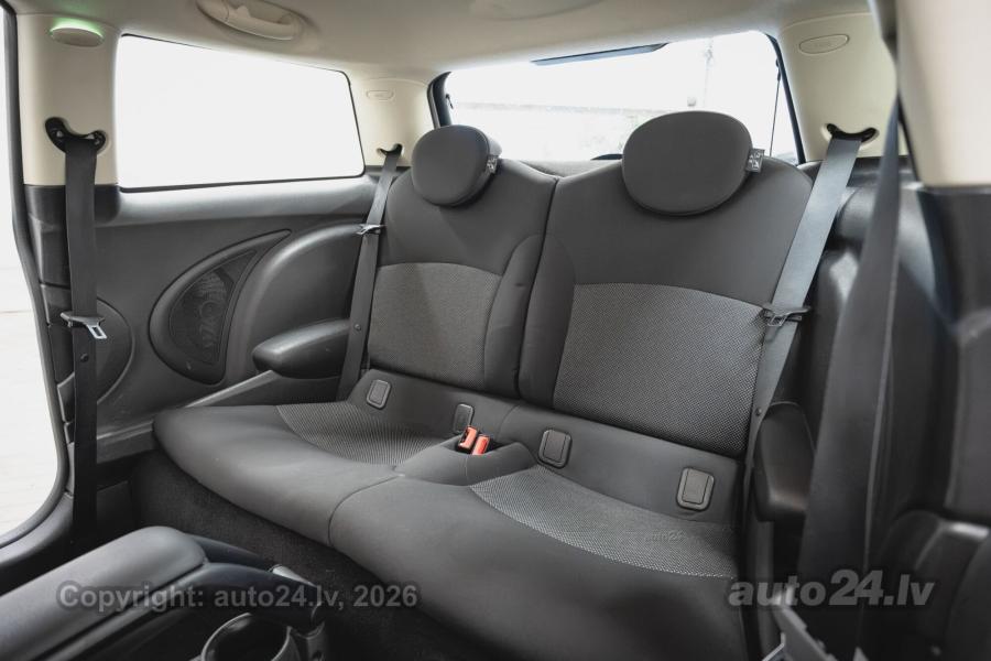 White MINI One 2013 in Tartu, with an engine capacity of 1.60 L and mileage of 84 thousand km for 7000 €, photo 11 on AUTOMOTO.COM.LV