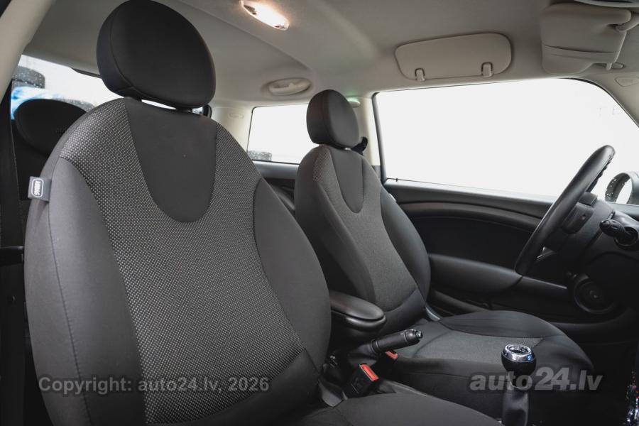 White MINI One 2013 in Tartu, with an engine capacity of 1.60 L and mileage of 84 thousand km for 7000 €, photo 13 on AUTOMOTO.COM.LV