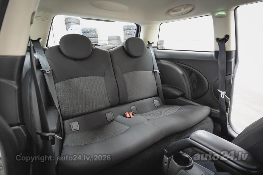 White MINI One 2013 in Tartu, with an engine capacity of 1.60 L and mileage of 84 thousand km for 7000 €, photo 14 on AUTOMOTO.COM.LV