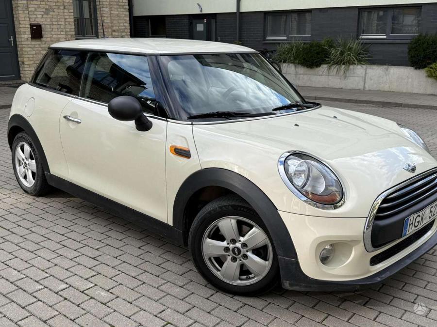 White MINI One 2014 in Vilnius, with an engine capacity of 1.20 L and mileage of 154 thousand km for 5900 €, photo 1 on AUTOMOTO.COM.LV