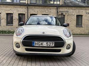 White MINI One 2014 in Vilnius, with an engine capacity of 1.20 L and mileage of 154 thousand km for 5900 €, photo 3 on AUTOMOTO.COM.LV
