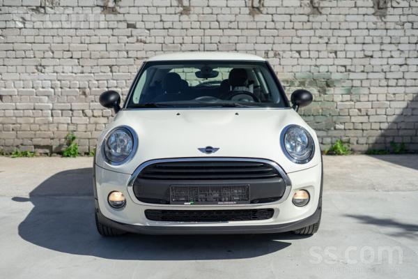 Balts MINI One 2015 Liepāja, ar dzinēja tilpumu 1.20 L un nobraukumu 225 tūkst. km par 6900 €, foto 2 vietnē AUTOMOTO.COM.LV