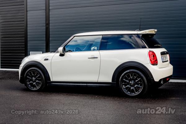 White MINI One 2020 in Parnu, with an engine capacity of 1.50 L and mileage of 78 thousand km for 13500 €, photo 5 on AUTOMOTO.COM.LV