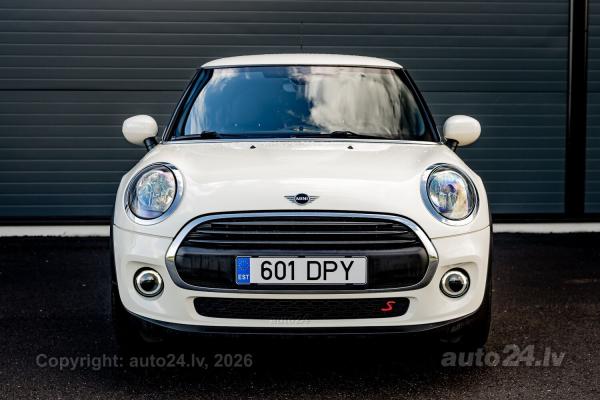 White MINI One 2020 in Parnu, with an engine capacity of 1.50 L and mileage of 78 thousand km for 13500 €, photo 7 on AUTOMOTO.COM.LV