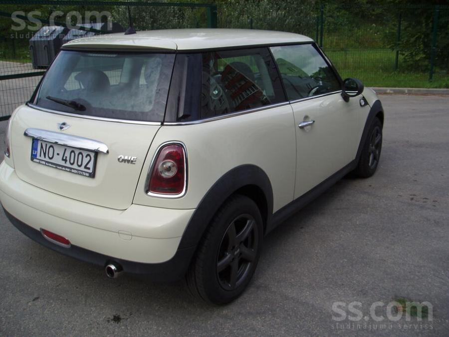Dzeltens MINI One 2009 Rīga, ar dzinēja tilpumu 1.40 L un nobraukumu 134 tūkst. km par 2900 €, foto 5 vietnē AUTOMOTO.COM.LV