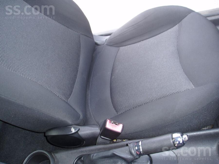 Dzeltens MINI One 2009 Rīga, ar dzinēja tilpumu 1.40 L un nobraukumu 134 tūkst. km par 2900 €, foto 9 vietnē AUTOMOTO.COM.LV