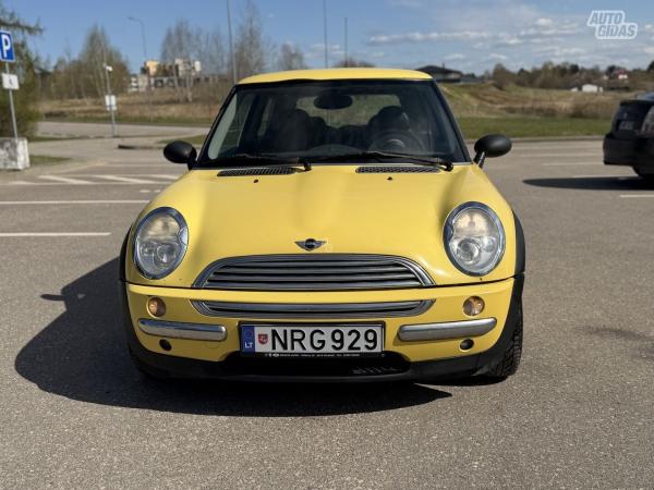 Dzeltens MINI One 2002 Viļņa, ar dzinēja tilpumu 1.60 L un nobraukumu 301 tūkst. km par 1200 €, foto 2 vietnē AUTOMOTO.COM.LV