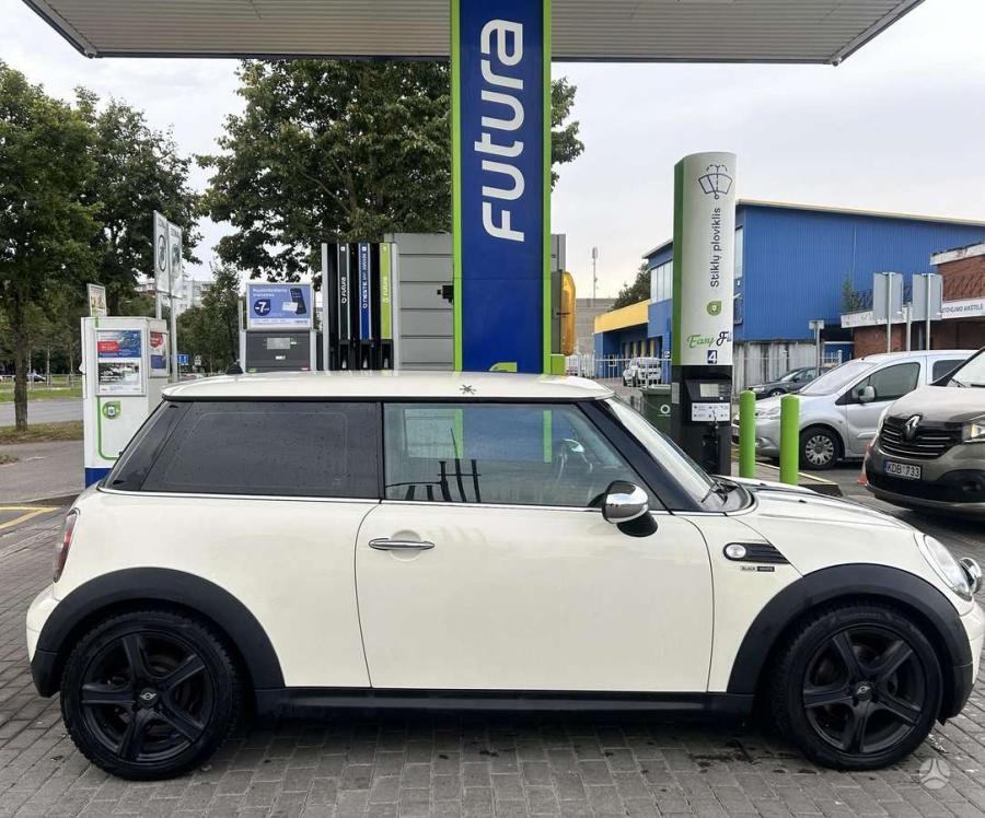 Dzeltens MINI One 2009 Kauņa, ar dzinēja tilpumu 1.40 L un nobraukumu 215 tūkst. km par 1500 €, foto 5 vietnē AUTOMOTO.COM.LV