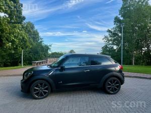 Black MINI Paceman 2014 in Jurmala, with an engine capacity of 2.00 L and mileage of 310 thousand km for 6900 €, photo 4 on AUTOMOTO.COM.LV