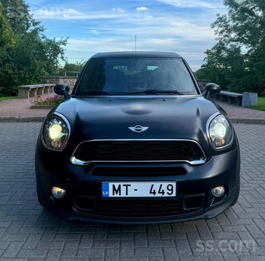 Black MINI Paceman 2014 in Jurmala, with an engine capacity of 2.00 L and mileage of 310 thousand km for 6900 €, photo 5 on AUTOMOTO.COM.LV