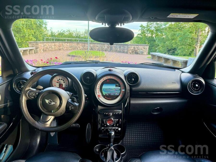 Black MINI Paceman 2014 in Jurmala, with an engine capacity of 2.00 L and mileage of 310 thousand km for 6900 €, photo 9 on AUTOMOTO.COM.LV