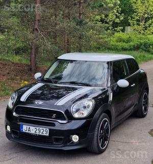 Black MINI Paceman 2015 in Riga, with an engine capacity of 1.60 L and mileage of 124 thousand km for 9500 €, photo  on AUTOMOTO.COM.LV