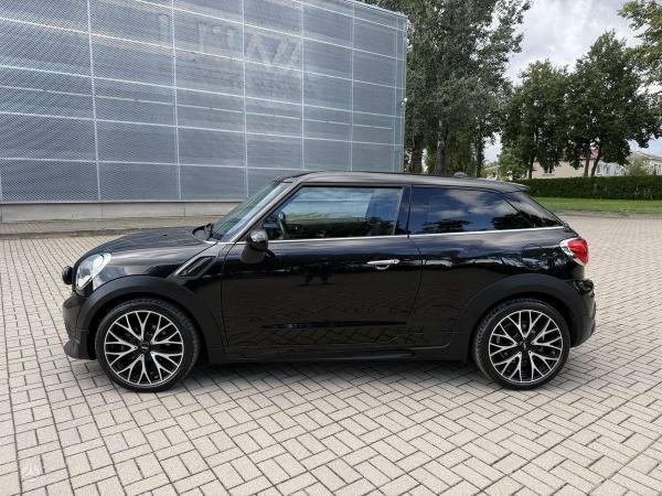 Black MINI Paceman 2015 in Marijampole, with an engine capacity of 2.00 L and mileage of 143 thousand km for 8900 €, photo 3 on AUTOMOTO.COM.LV