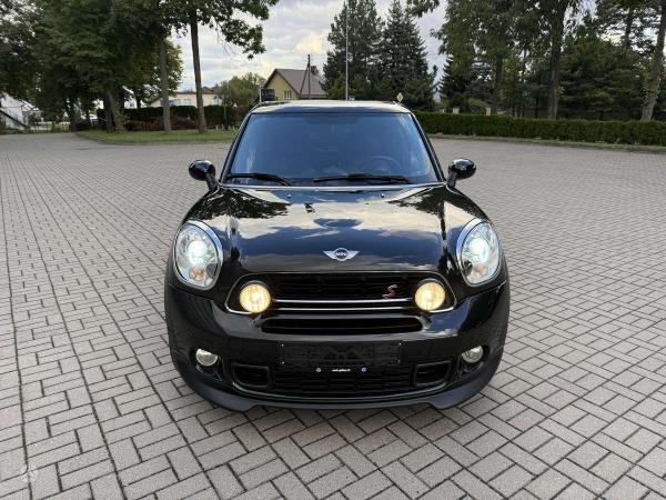 Black MINI Paceman 2015 in Marijampole, with an engine capacity of 2.00 L and mileage of 143 thousand km for 8900 €, photo 6 on AUTOMOTO.COM.LV
