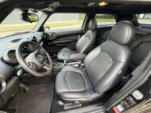 Black MINI Paceman 2015 in Marijampole, with an engine capacity of 2.00 L and mileage of 143 thousand km for 8900 €, photo 17 on AUTOMOTO.COM.LV
