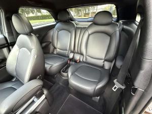 Black MINI Paceman 2015 in Marijampole, with an engine capacity of 2.00 L and mileage of 143 thousand km for 8900 €, photo 19 on AUTOMOTO.COM.LV