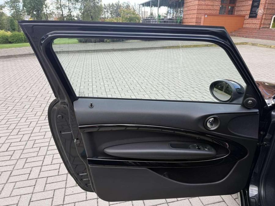 Black MINI Paceman 2015 in Marijampole, with an engine capacity of 2.00 L and mileage of 143 thousand km for 8900 €, photo 20 on AUTOMOTO.COM.LV