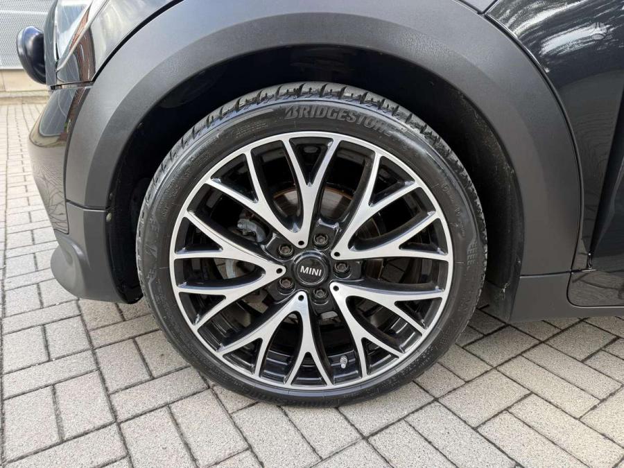 Black MINI Paceman 2015 in Marijampole, with an engine capacity of 2.00 L and mileage of 143 thousand km for 8900 €, photo 27 on AUTOMOTO.COM.LV