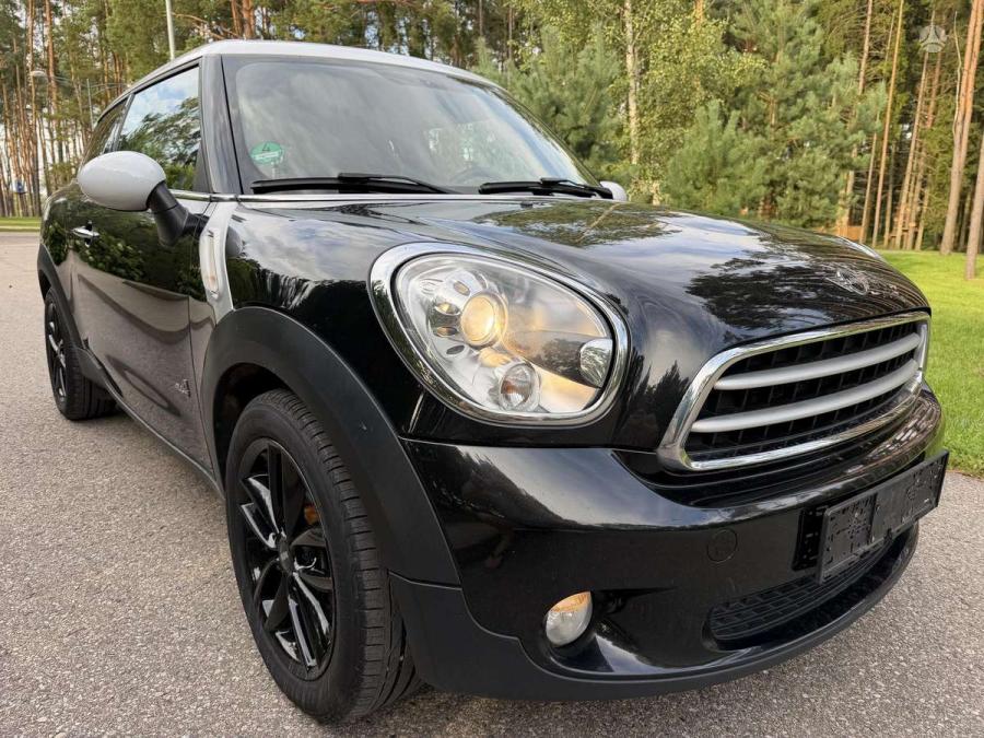 Black MINI Paceman 2013 in Utena, with an engine capacity of 1.60 L and mileage of 286 thousand km for 6750 €, photo 3 on AUTOMOTO.COM.LV