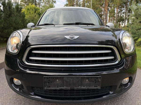 Black MINI Paceman 2013 in Utena, with an engine capacity of 1.60 L and mileage of 286 thousand km for 6750 €, photo 4 on AUTOMOTO.COM.LV