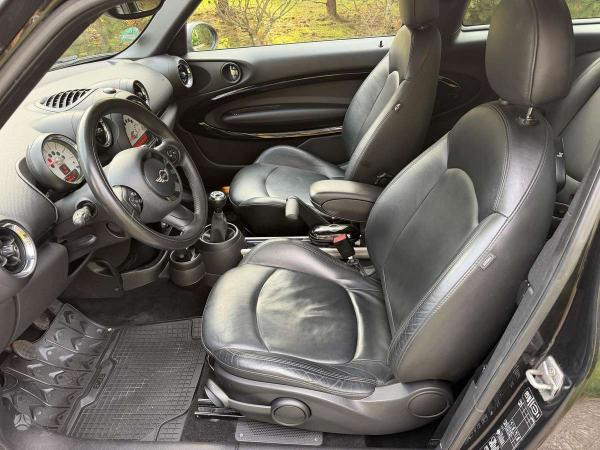 Black MINI Paceman 2013 in Utena, with an engine capacity of 1.60 L and mileage of 286 thousand km for 6750 €, photo 9 on AUTOMOTO.COM.LV