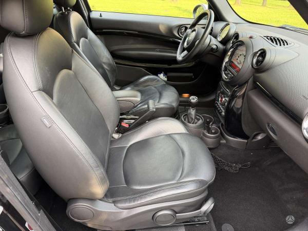 Black MINI Paceman 2013 in Utena, with an engine capacity of 1.60 L and mileage of 286 thousand km for 6750 €, photo 11 on AUTOMOTO.COM.LV