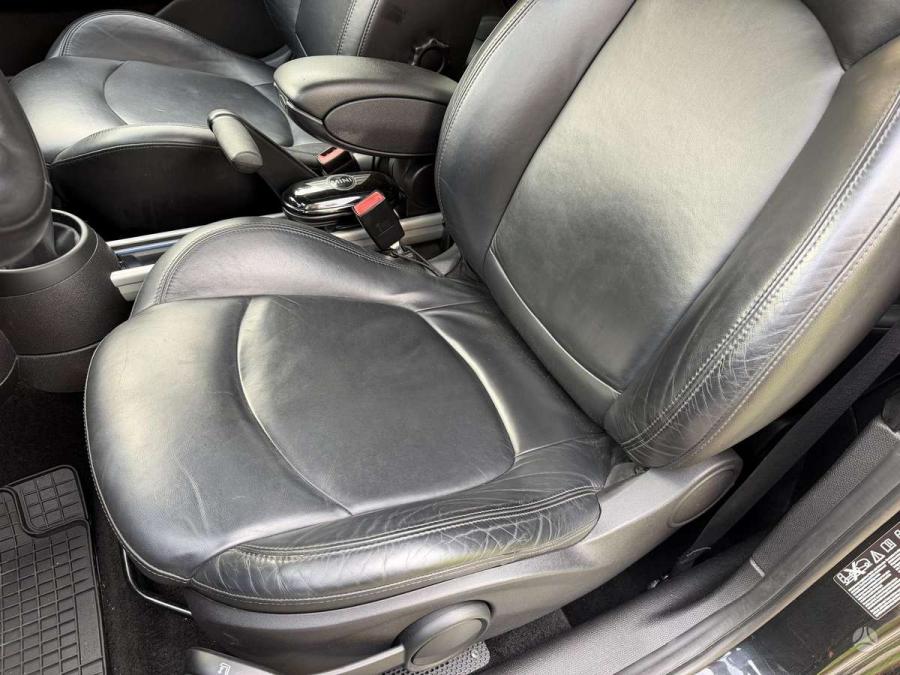 Black MINI Paceman 2013 in Utena, with an engine capacity of 1.60 L and mileage of 286 thousand km for 6750 €, photo 12 on AUTOMOTO.COM.LV