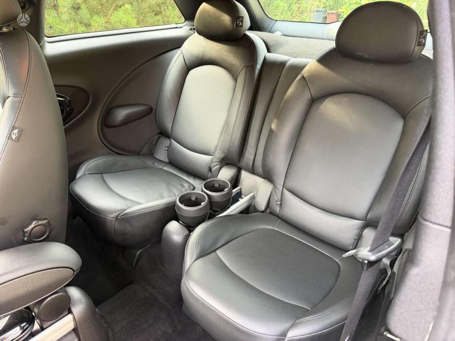 Black MINI Paceman 2013 in Utena, with an engine capacity of 1.60 L and mileage of 286 thousand km for 6750 €, photo 13 on AUTOMOTO.COM.LV