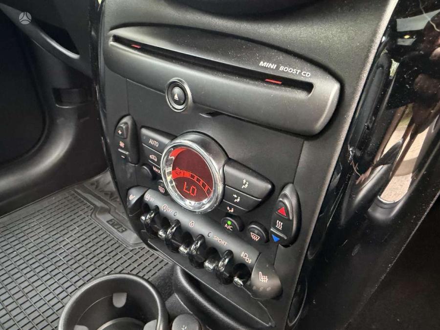 Black MINI Paceman 2013 in Utena, with an engine capacity of 1.60 L and mileage of 286 thousand km for 6750 €, photo 17 on AUTOMOTO.COM.LV