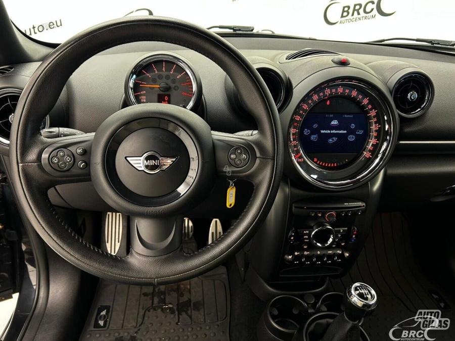 Black MINI Paceman 2016 in Avizieniai, with an engine capacity of 1.60 L and mileage of 105 thousand km for 8900 €, photo 11 on AUTOMOTO.COM.LV