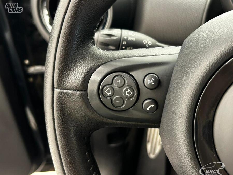 Black MINI Paceman 2016 in Avizieniai, with an engine capacity of 1.60 L and mileage of 105 thousand km for 8900 €, photo 12 on AUTOMOTO.COM.LV
