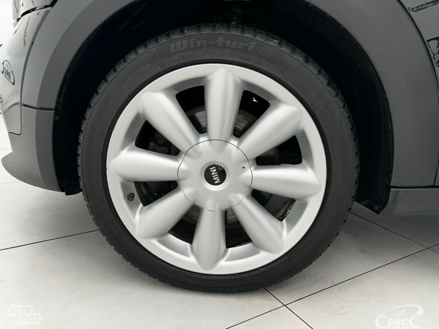 Black MINI Paceman 2016 in Avizieniai, with an engine capacity of 1.60 L and mileage of 105 thousand km for 8900 €, photo 27 on AUTOMOTO.COM.LV