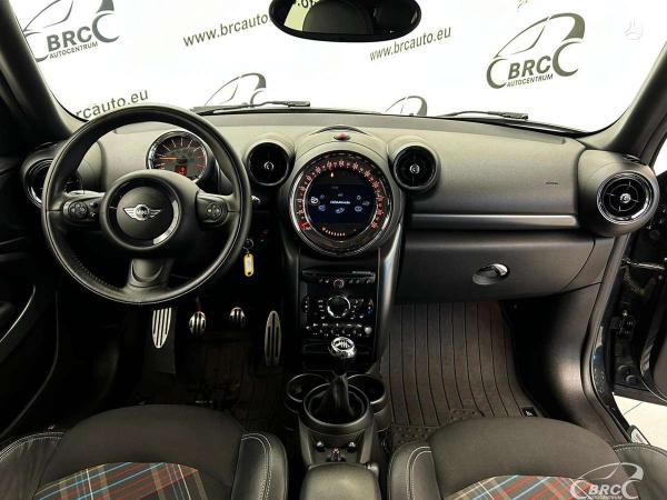 Black MINI Paceman 2016 in Vilnius, with an engine capacity of 1.60 L and mileage of 105 thousand km for 8900 €, photo 4 on AUTOMOTO.COM.LV