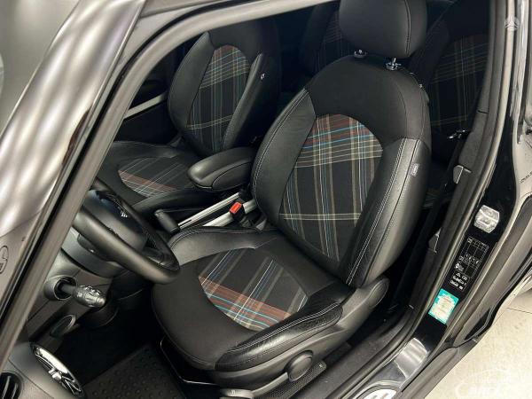 Black MINI Paceman 2016 in Vilnius, with an engine capacity of 1.60 L and mileage of 105 thousand km for 8900 €, photo 5 on AUTOMOTO.COM.LV