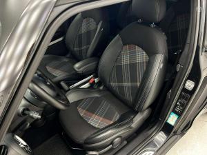 Melns MINI Paceman 2016 Viļņa, ar dzinēja tilpumu 1.60 L un nobraukumu 105 tūkst. km par 8900 €, foto 6 vietnē AUTOMOTO.COM.LV