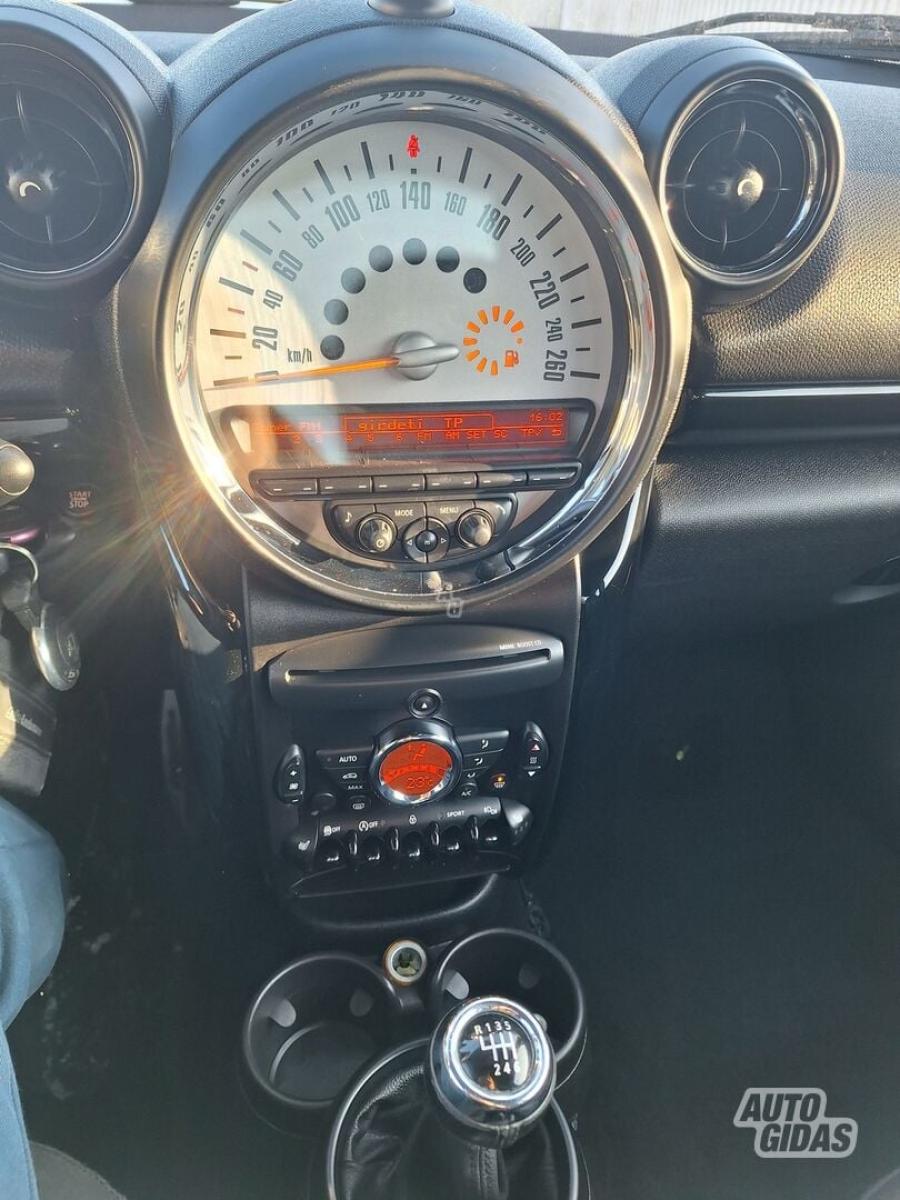 Blue MINI Paceman 2013 in Marijampole, with an engine capacity of 2.00 L and mileage of 251 thousand km for 5650 €, photo 9 on AUTOMOTO.COM.LV