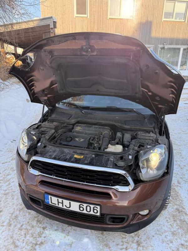 Brown MINI Paceman 2013 in Vilnius, with an engine capacity of 1.60 L and mileage of 187 thousand km for 9000 €, photo 3 on AUTOMOTO.COM.LV