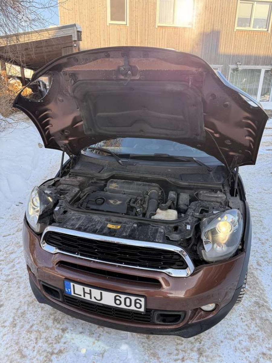 Brūns MINI Paceman 2013 Viļņa, ar dzinēja tilpumu 1.60 L un nobraukumu 187 tūkst. km par 9000 €, foto 3 vietnē AUTOMOTO.COM.LV