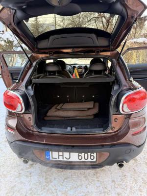 Brūns MINI Paceman 2013 Viļņa, ar dzinēja tilpumu 1.60 L un nobraukumu 187 tūkst. km par 9000 €, foto 19 vietnē AUTOMOTO.COM.LV