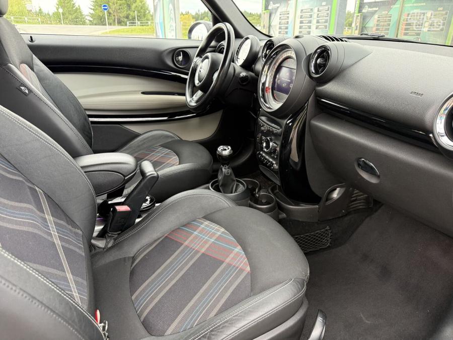 Brown MINI Paceman 2014 in Utena, with an engine capacity of 1.60 L and mileage of 256 thousand km for 6800 €, photo 15 on AUTOMOTO.COM.LV