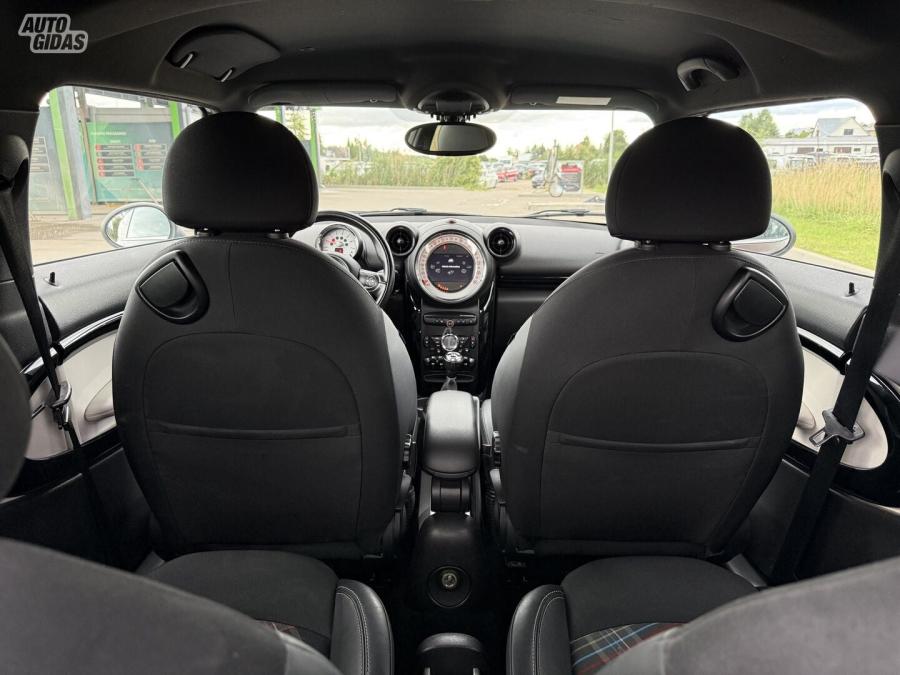 Brown MINI Paceman 2014 in Utena, with an engine capacity of 1.60 L and mileage of 256 thousand km for 6800 €, photo 18 on AUTOMOTO.COM.LV