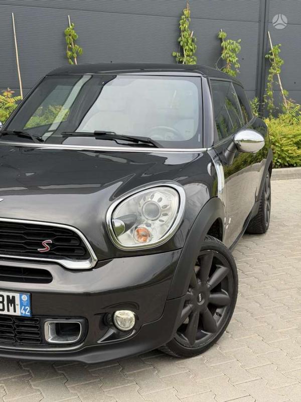 Grey MINI Paceman 2015 in Vilnius, with an engine capacity of 1.60 L and mileage of 246 thousand km for 7900 €, photo 7 on AUTOMOTO.COM.LV