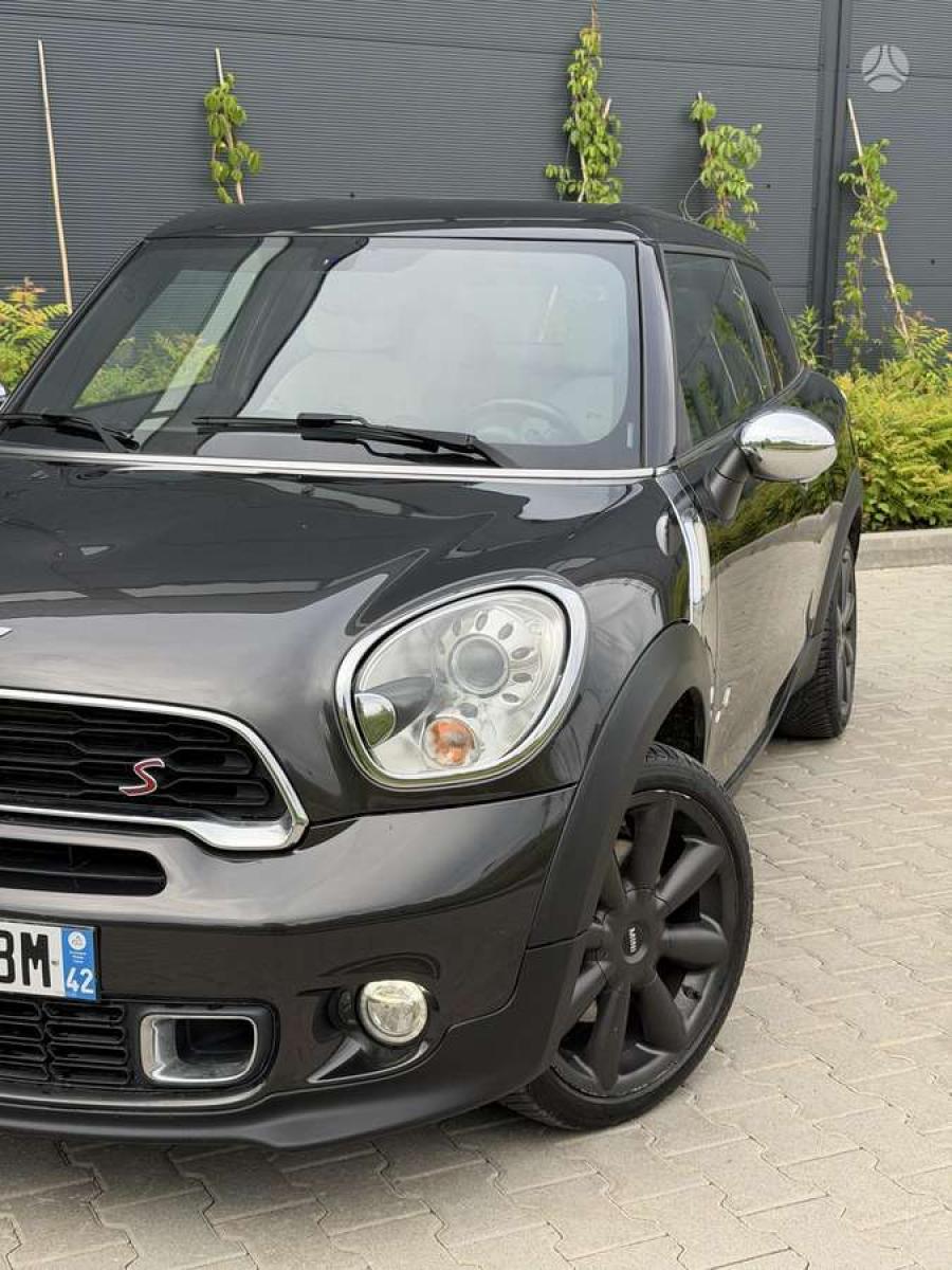 Grey MINI Paceman 2015 in Vilnius, with an engine capacity of 1.60 L and mileage of 246 thousand km for 7900 €, photo 8 on AUTOMOTO.COM.LV