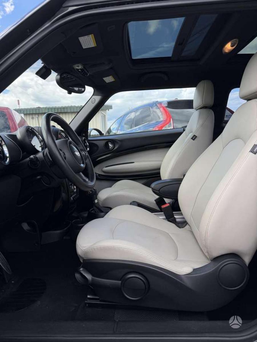 Grey MINI Paceman 2015 in Vilnius, with an engine capacity of 1.60 L and mileage of 246 thousand km for 7900 €, photo 15 on AUTOMOTO.COM.LV