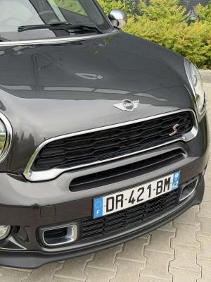 Pelēks MINI Paceman 2015 Viļņa, ar dzinēja tilpumu 1.60 L un nobraukumu 246 tūkst. km par 6900 €, foto 8 vietnē AUTOMOTO.COM.LV