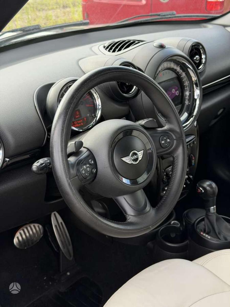 Pelēks MINI Paceman 2015 Viļņa, ar dzinēja tilpumu 1.60 L un nobraukumu 246 tūkst. km par 6900 €, foto 12 vietnē AUTOMOTO.COM.LV