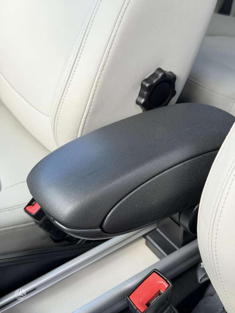 Pelēks MINI Paceman 2015 Viļņa, ar dzinēja tilpumu 1.60 L un nobraukumu 246 tūkst. km par 6900 €, foto 15 vietnē AUTOMOTO.COM.LV